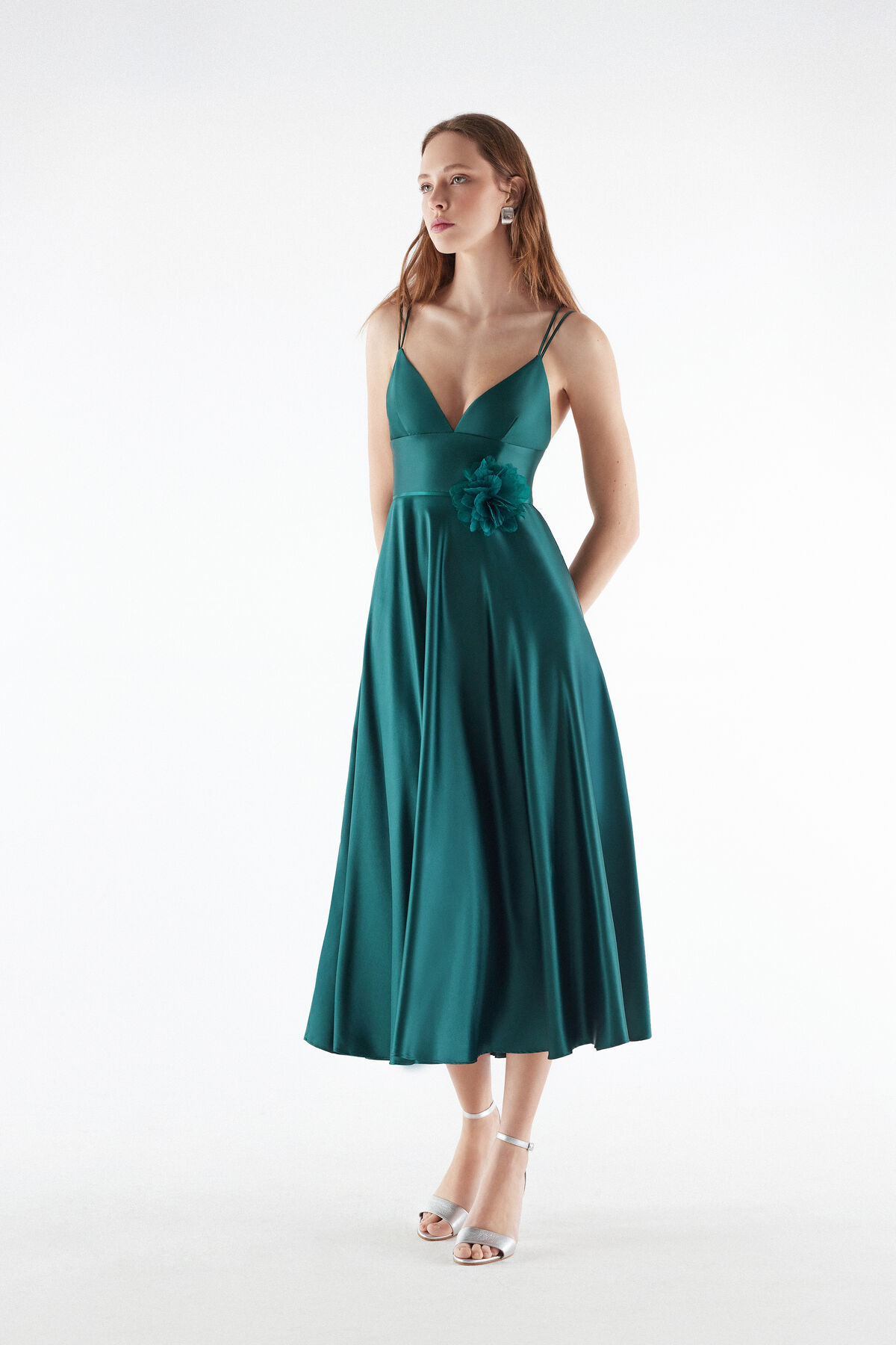 Abiti da cerimonia verdi e accessori coordinati | Atelier Emé