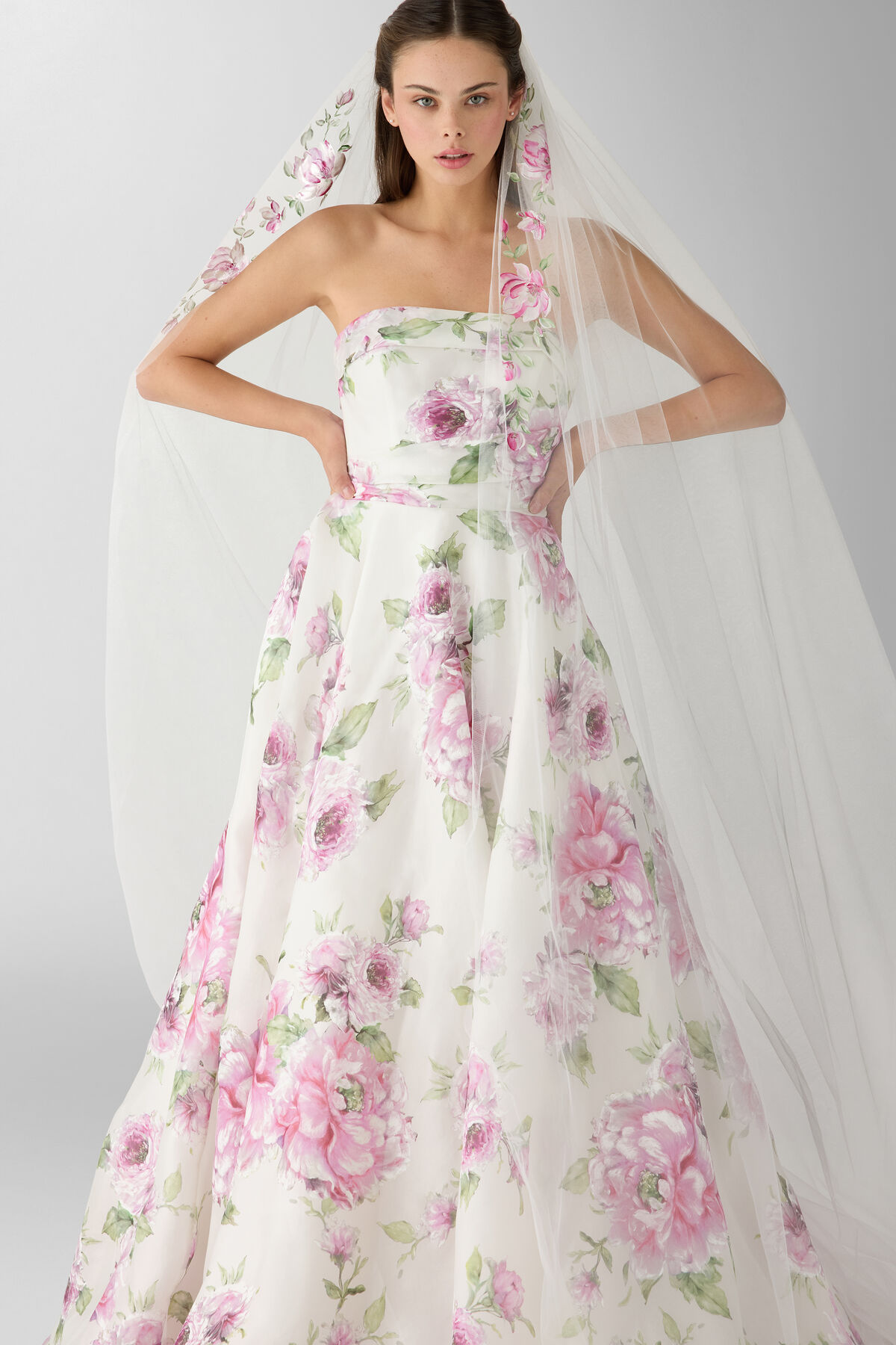 Veli da sposa lunghi e corti per il tuo matrimonio | Atelier Emé