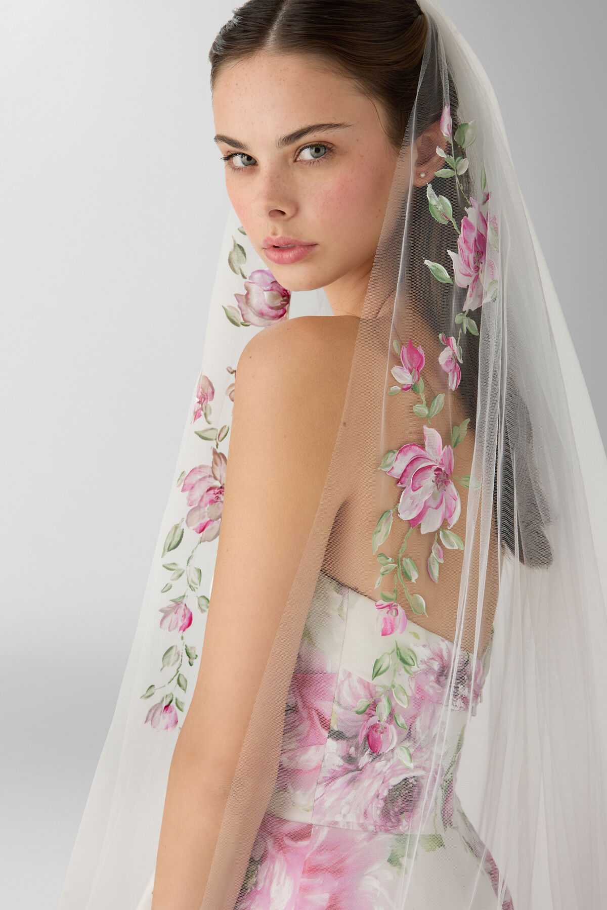 Veli da sposa lunghi e corti per il tuo matrimonio | Atelier Emé