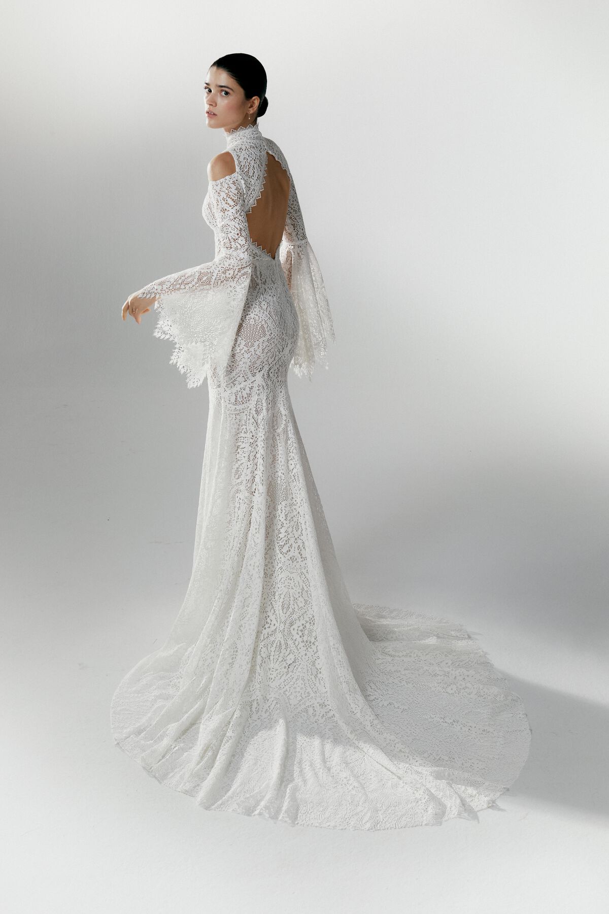 Wedding Dresses: Silk, Lace, Satin and Tulle | Atelier Emé