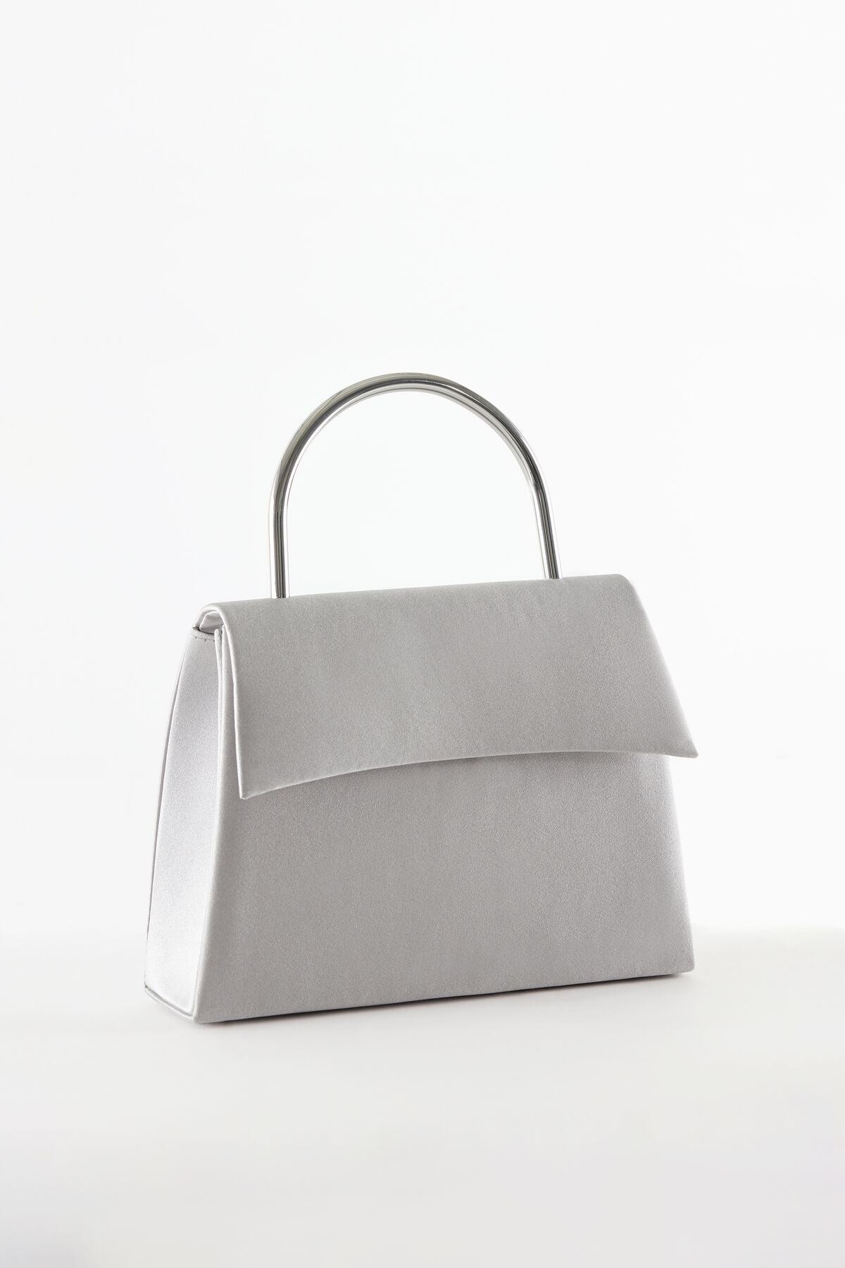 Pochette e borsette da cerimonia colorate ed eleganti | Atelier Emé