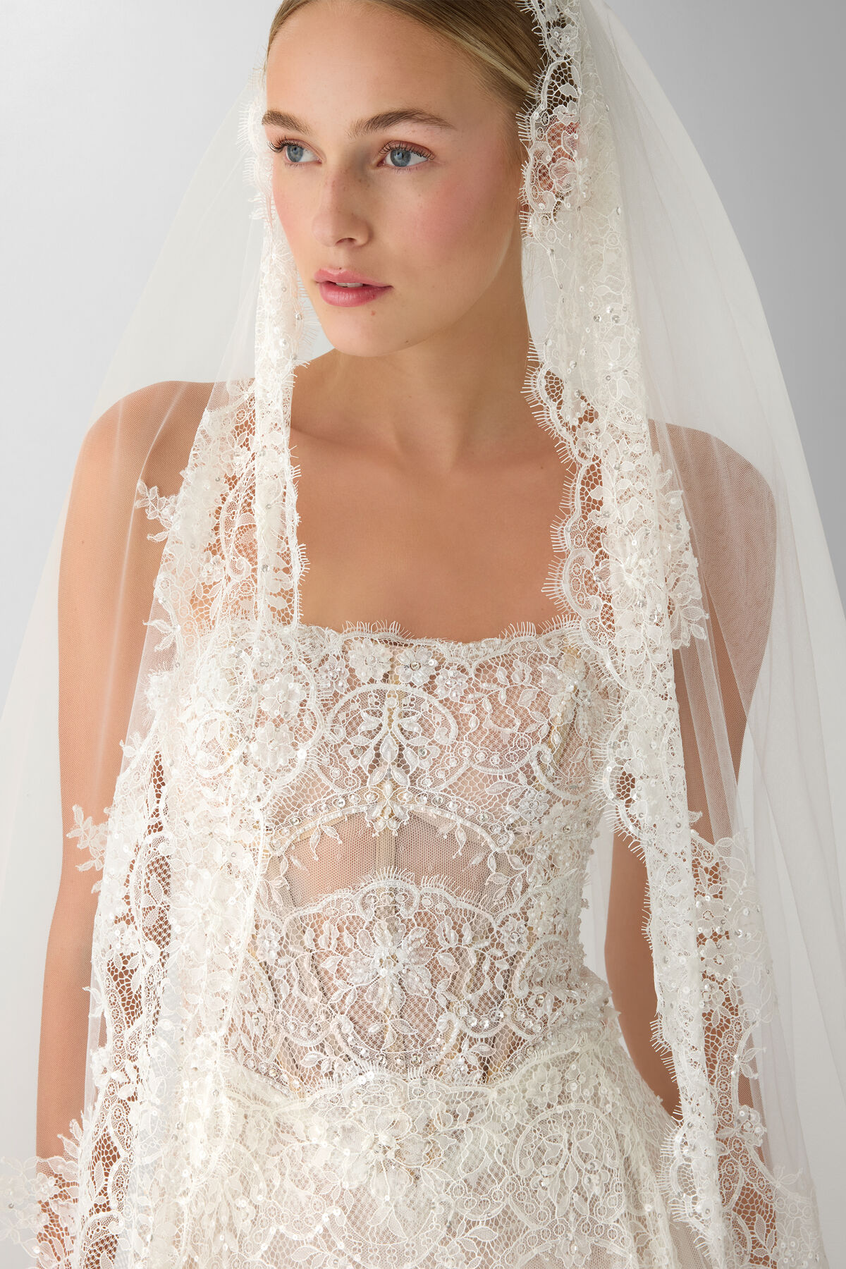 Veli da sposa lunghi e corti per il tuo matrimonio | Atelier Emé