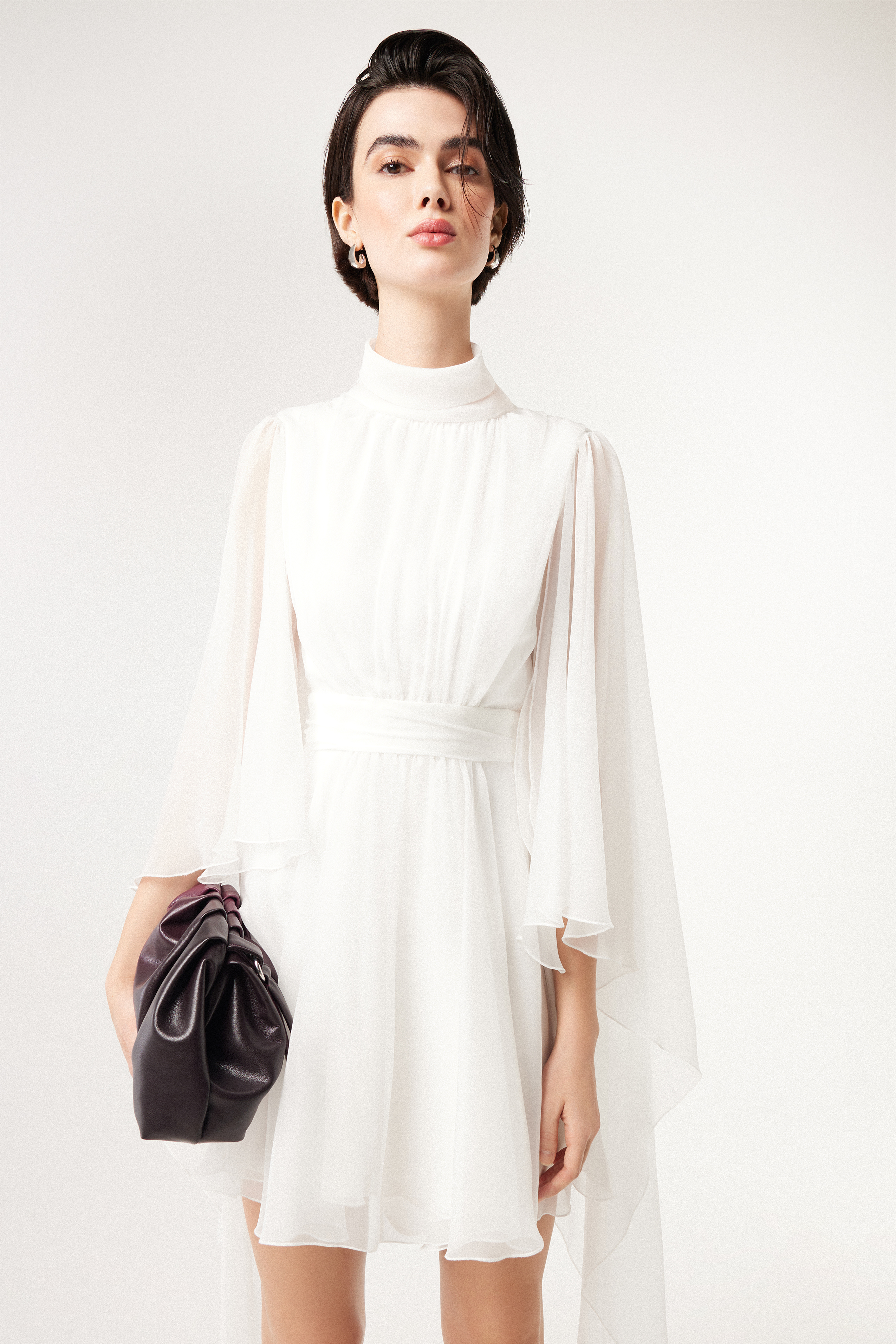 Modello Irene: Abito da Sposa con collo alto | Atelier Emé